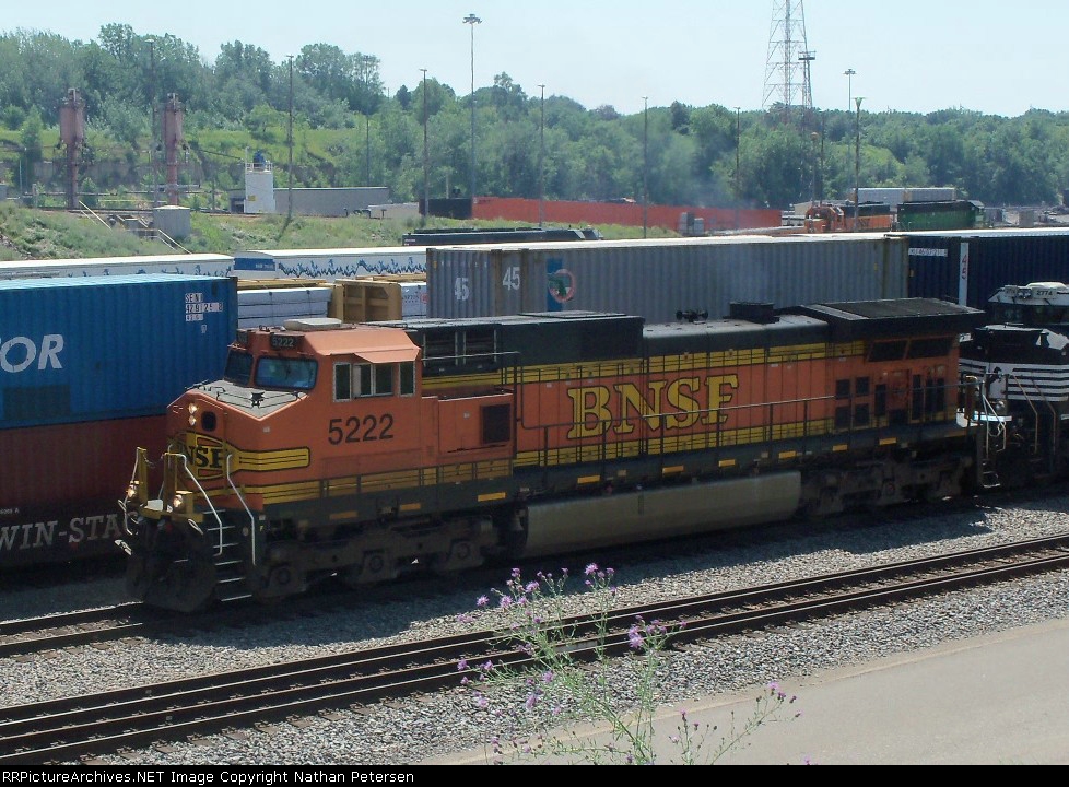 BNSF 5222